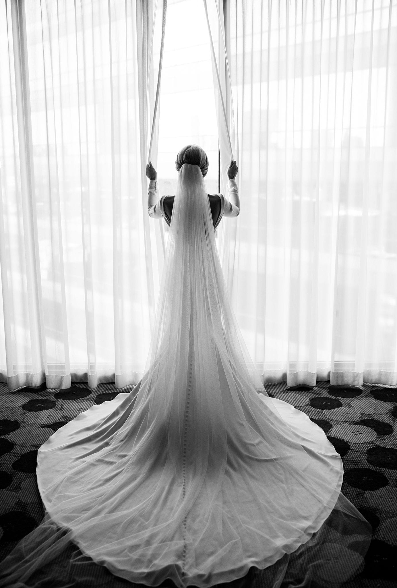 Ellen & Ross | Timeless Downtown Chicago Wedding | Niki Marie Photography