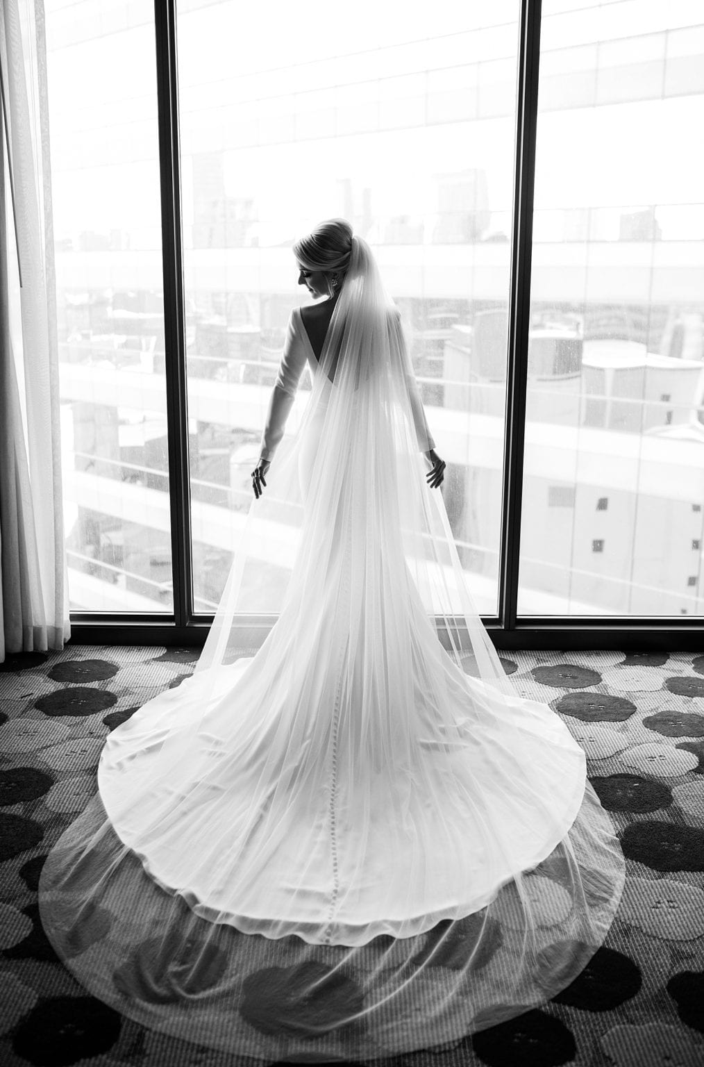Ellen & Ross | Timeless Downtown Chicago Wedding | Niki Marie Photography